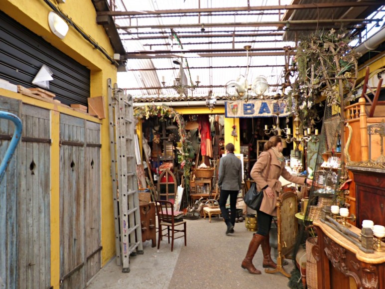 Visite du Marché aux Puces de Saint-Ouen - Blog Voyage & Outdoor Trace Ta Route