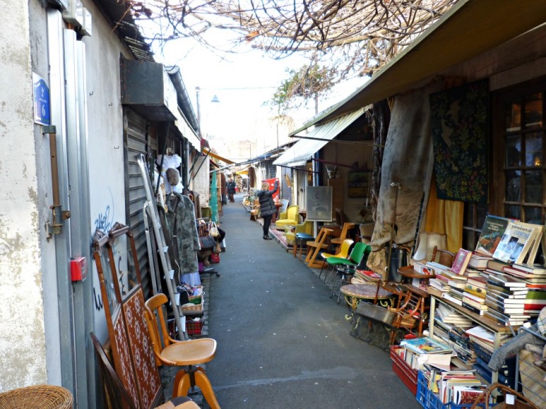 Visite du Marché aux Puces de Saint-Ouen - Blog Voyage & Outdoor Trace Ta Route