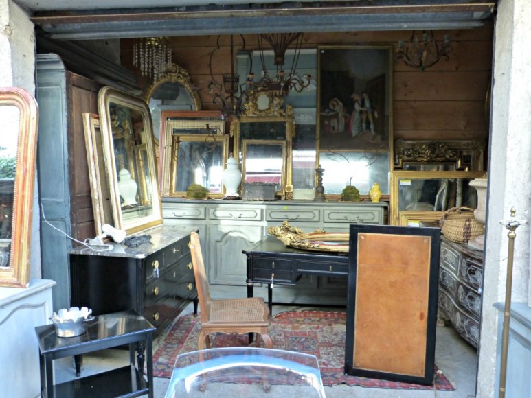 Visite du Marché aux Puces de Saint-Ouen - Blog Voyage & Outdoor Trace Ta Route