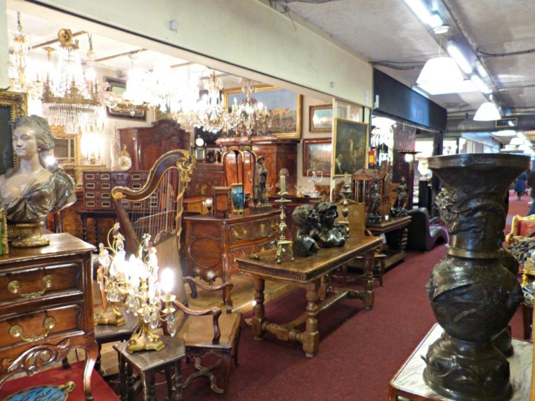 Visite du Marché aux Puces de Saint-Ouen - Blog Voyage & Outdoor Trace Ta Route